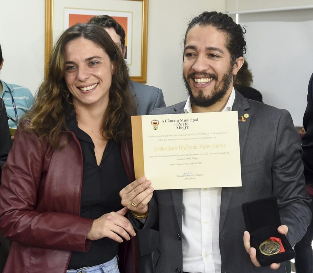 Projeto em tramitação na Câmara de Porto Alegre revoga homenagem ...